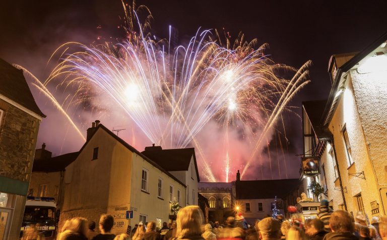 Dulverton by Starlight 2025 : A Magical Christmas Event | The Best of ...