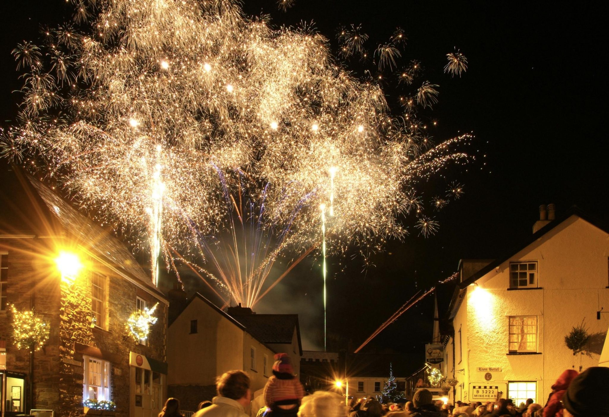 Dulverton by Starlight 2025 : A Magical Christmas Event | The Best of ...